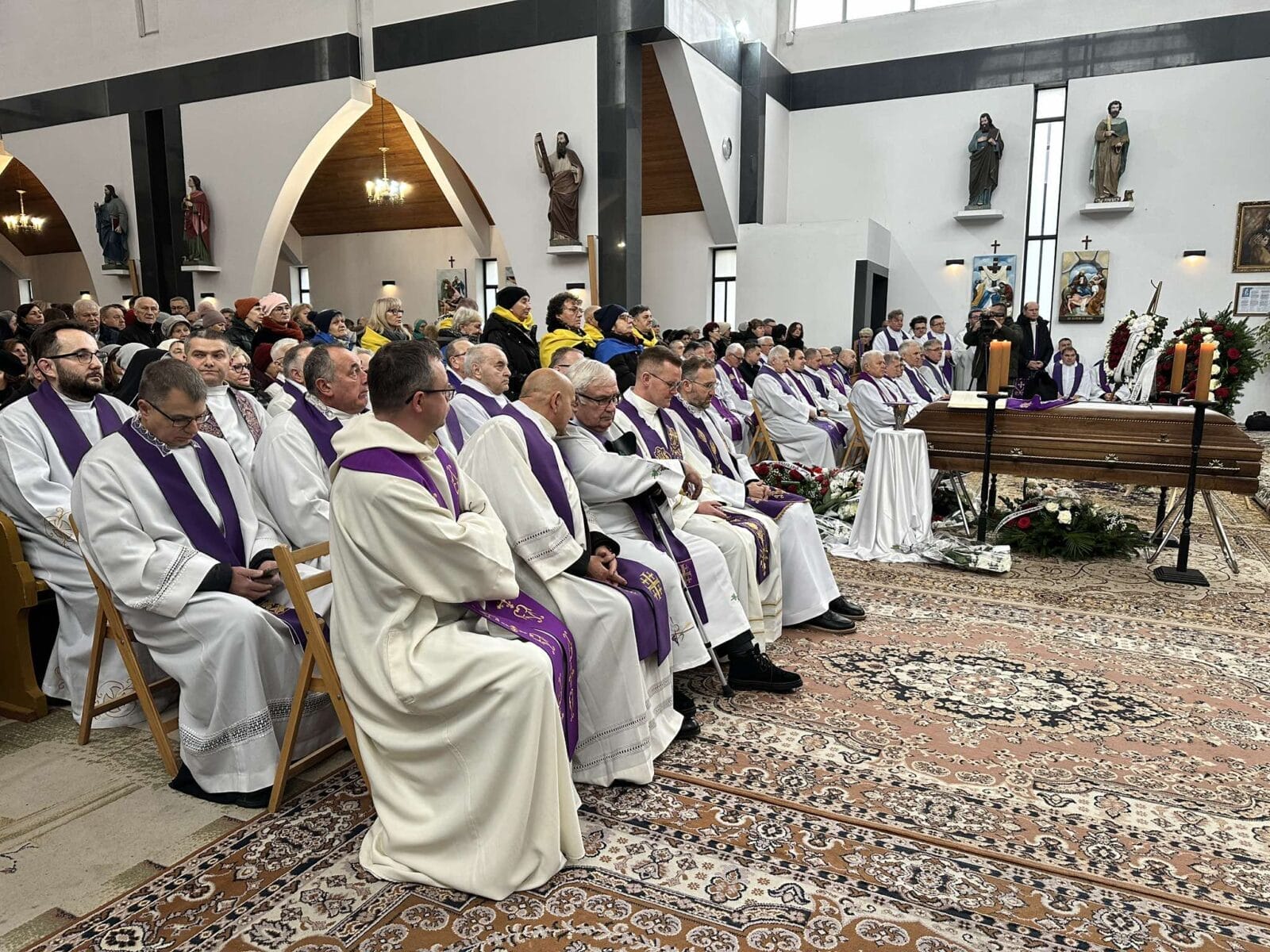 Pożegnanie Księdza Lecha Lachowicza – "Zło brutalnie odreagowało, ale ...